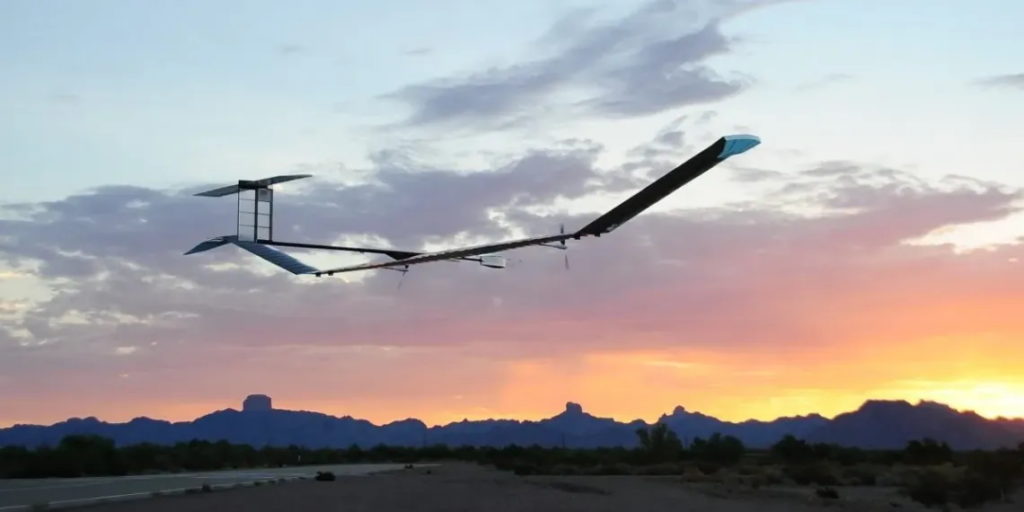 Zephyr S پهپادی که رکورد پرواز بدون سرنشین را با 64 روز شکست