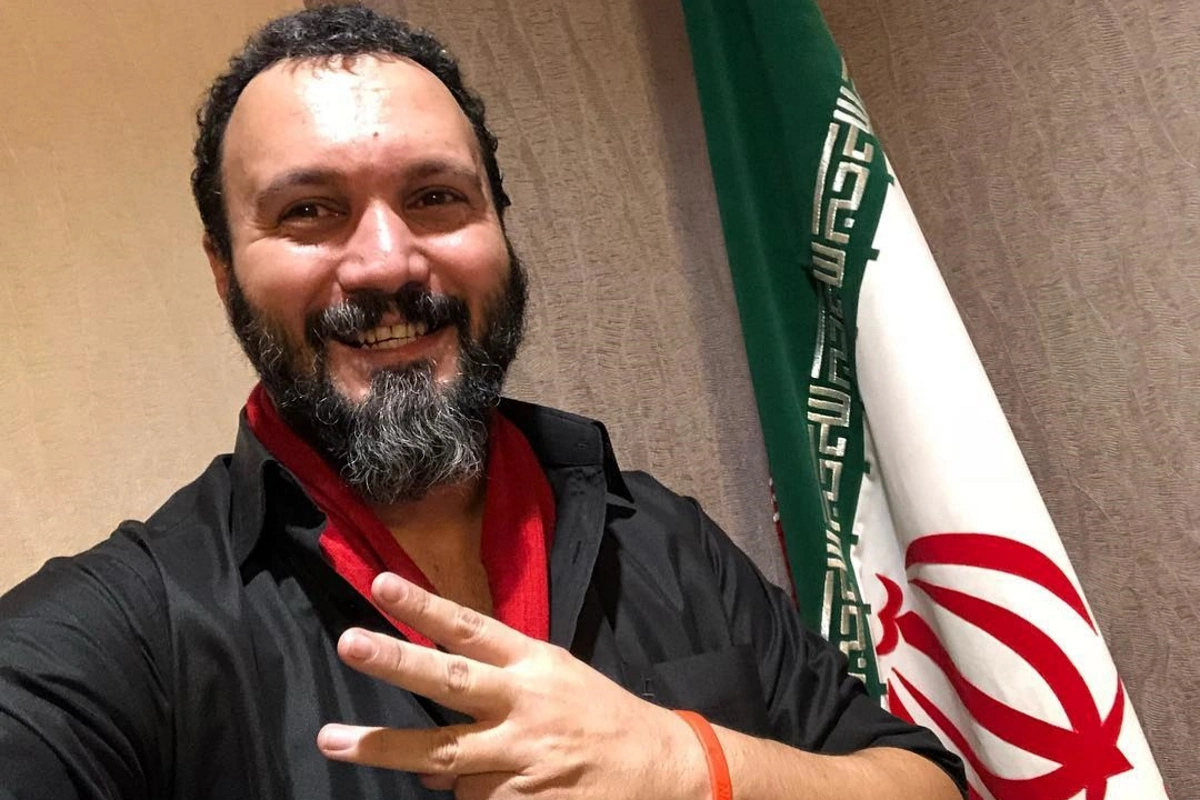 بیوگرافی کامبیز دیرباز بازیگر نقش «آزاد» در شغال